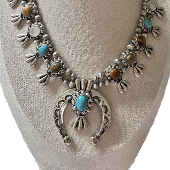 Shyanne | Jewelry | Shyanne Silver Tone Multicolor Stone Canyon Sunset ...